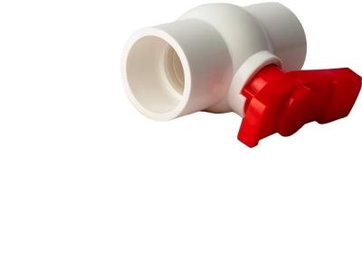 중국 PVC 볼 밸브 플라스틱 배관공료 파이프 부착 플라스틱 볼 밸브 1/2''-4''인치 스레드 빨간색 나비 손잡이가 있는 PVC 컴팩트 볼 밸브 판매용