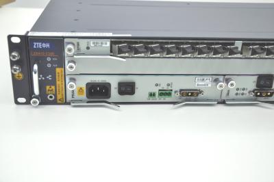 中国 交流電力の光ファイバーC320 FTTH ZTE小型GPON OLT 販売のため