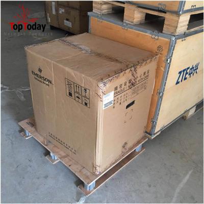 中国 エマーソンNetSureは701 A41-S8 4つのR48-2900U力モジュールが付いている力48V 200Aの通信電源システムを埋め込んだ 販売のため