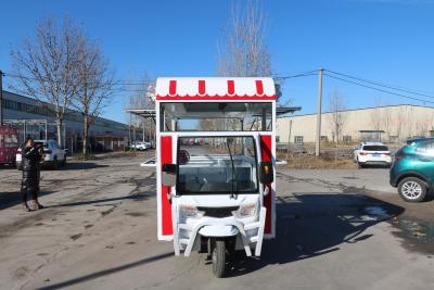 China Caminhão de alimentos elétrico de três rodas leve Vespa Certificado CE e design de três rodas à venda