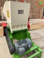 China PS Plastic Type Plastic Crushing And Washing Machine Mini Plastic Crusher Crushing Machine for sale