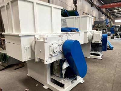 China 22KW Single Shaft Shredding Machine for Plastic Crushing and Recycling of Hard Waste for sale