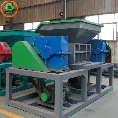 Cina Macchina a doppio motore a doppio albero per rottami ad alto rendimento PVC HDPE PP rifiuti PET in vendita