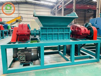 Cina Macchina a doppio motore a doppio albero per rottami ad alto rendimento PVC HDPE PP rifiuti PET in vendita