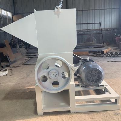 Cina 500 800 kg/h Capacità di produzione Best seller ABS Printed Circuit Board Crusher in vendita