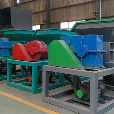 China Trituradora de doble eje de plástico para la planta de reciclaje de baterías de iones de litio en venta
