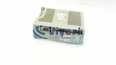 Китай Сервопривод Yaskawa SGDE-01AP промышленный управляет 3 участком 200 - 230VAC входной сигнал 2.5AMP 50/60HZ продается