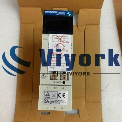 Китай ВХОДНОЙ СИГНАЛ УСИЛИТЕЛЯ СЕРВОПРИВОДА Мицубиси MR-J2S-20CP1-S084: УЧАСТОК 200-230V 50/60HZ 0.9-1.3 AMP 3+1 новый продается