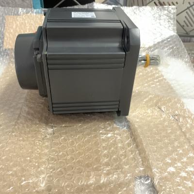 Cina Servomotore di CA di Mitsubishi HC-SF102X 3 chilowatt 123 V 2000 giri/min. 6 di FASE 1 un IP65 NUOVO E BUON PREZZO ORIGINALE del CIF in vendita