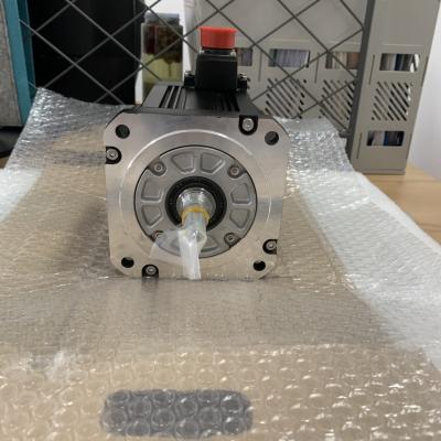 Servomotor 3 FASE 2,2 kW 172 V 3000 t/min 200 Herz 8,6 van Mitsubishi HF224T-A48 AC een NIEUWE EN ORIGINELE GOEDE PRIJS van IP67 CIF