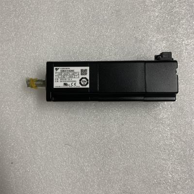 China SERVO MOTOR 0.84A 100W 3000RPM 200V da C.A. de Yaskawa SGMJV-01ADA6C NOVO à venda