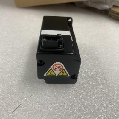 Cina SERVOMOTORE 0.84A 100W 3000RPM 200V di CA di Yaskawa SGMJV-01ADA21 NUOVO in vendita