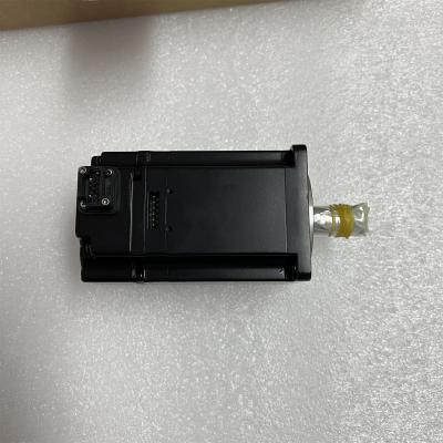Cina SERVOMOTORE 2.7A 400W 3000RPM 200V di CA di Yaskawa SGMJV-04ADA21 NUOVO in vendita
