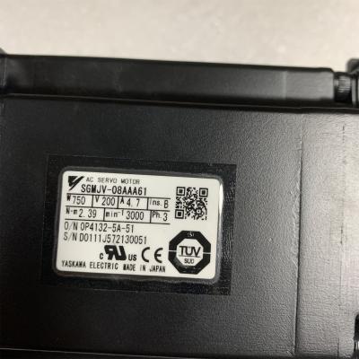 Cina SERVOMOTORE 4.7A 750W 3000RPM 200V di CA di Yaskawa SGMJV-08AAA61 NUOVO in vendita