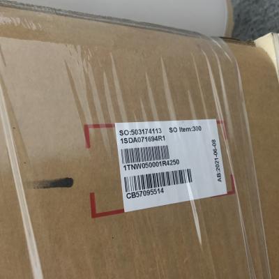 新しいABB 1SDA071694R1 E2.2N 2500 EKIPの接触LI4P FHR遮断器