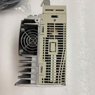 Китай ПРИВОД 3PH 4.8/5.4A 380-480V 50/60HZ 1.5KW СЕРВОПРИВОДА OMRON R88D-WT15HF продается