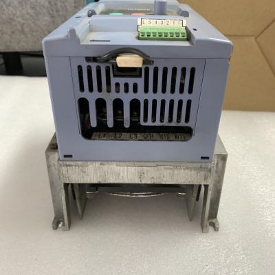 日立L100-040HFEマイクロは新しい5HP 4KW 50/60/1-360Hz 1/3PHを運転する