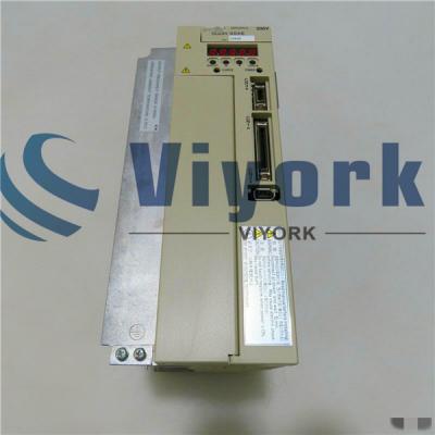 Китай Привод 50 сервопривода Yaskawa SGDH-30AE промышленный/60HZ 200 - 230VAC ВХОДНОЙ СИГНАЛ 17AMP НОВЫЙ продается