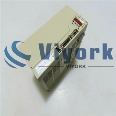 Китай Привод 50 сервопривода Yaskawa SGDH-50AE промышленный/60HZ 200 - 230VAC ВХОДНОЙ СИГНАЛ 28AMP продается