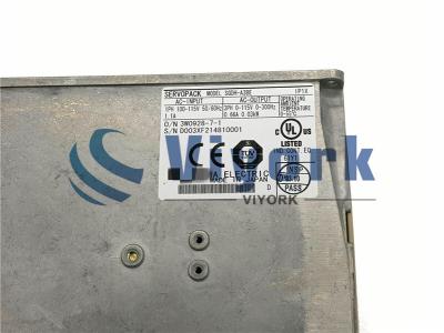 Cina 50 / La servo fase 100-115VAC dell'azionamento 3 di 60HZ Yaskawa SGDH-A3BE ha introdotto 1.1AMP in vendita