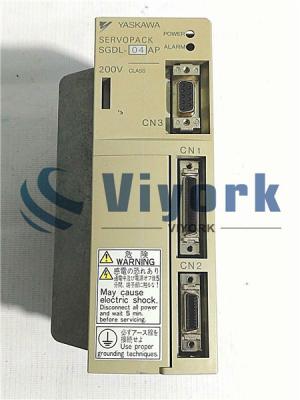 Китай Привод 50 сервопривода Yaskawa SGDL-04AP промышленный/60HZ 200 - 230VAC ВХОДНОЙ СИГНАЛ 6AMP продается