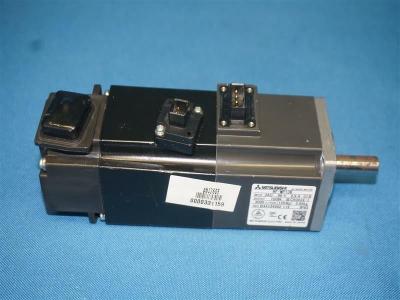 Chine Moteur servo 3AC 98V 0.9A 100W 3000RPM à C.A. de Mitsubishi HF-MP13 NOUVEAU à vendre