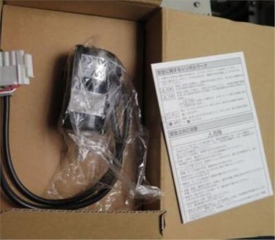 Китай МОТОР СЕРВОПРИВОДА 50W AC Yaskawa SGMAH-A5AAA21 200V 0.64A 3000RPM НОВЫЙ продается