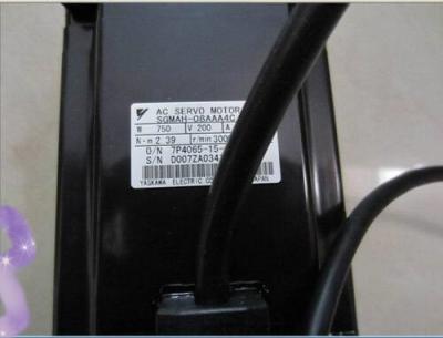 Китай МОТОР СЕРВОПРИВОДА 100W AC Yaskawa SGMAH-01AAA4C 200V 0.91A 3000RPM НОВЫЙ продается