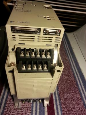China Yaskawa SGDB-10ADS AC SERVO AMPLIFIER 200-230V 8A 0.85KW 3 PHASE NEW for sale