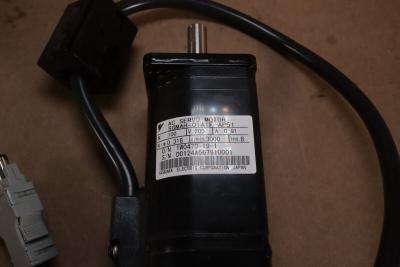China MOTOR SERVO 200V 2.6A 400W 3000RPM de la CA de Yaskawa SGMAH-01AAAG761 NUEVO en venta