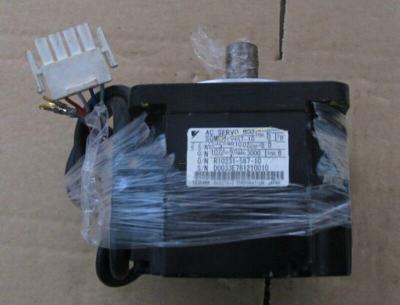 China MOTOR SERVO 200V 2A 200W 3000RPM de la CA de Yaskawa SGMPH-02A1A21 NUEVO en venta