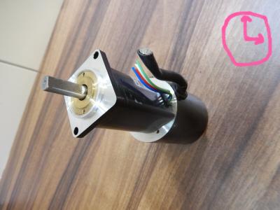 중국 새로운 야스카와 SGM-01ASO11 AC 서보 모터 100W 200V 0.87A 3000RPM 판매용