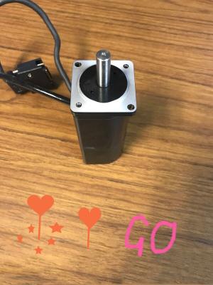 중국 새로운 야스카와 SGM-01B312 AC 서보 모터 100W 100V 2.2A 3000RPM 판매용