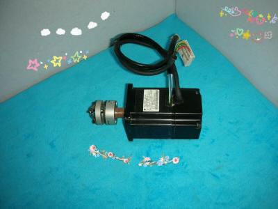 중국 새로운 야스카와 SGM-02A3NT12 AC 서보 모터 200W 200V 2A 3000RPM 판매용