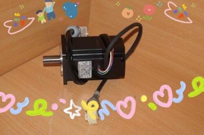 중국 새로운 야스카와 SGM-02A5FJ12 AC 서보 모터 200W 200V 2A 3000RPM 판매용