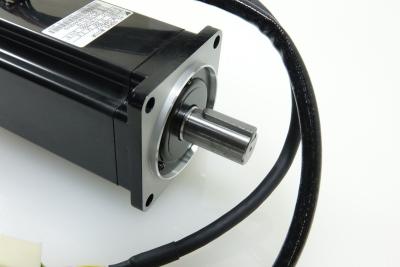 China Yaskawa SGM-04A3FJ23 AC SERVO MOTOR 400W 200V 2.6A 3000RPM NEW for sale