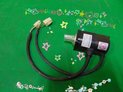 China Yaskawa SGM-A5U3B2L SERVO MOTOR CA 50W 200V 0,6A 3000RPM NOVO à venda