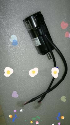 China Yaskawa SGMAH-01A1A41 AC SERVO MOTOR 100W 200V 0,91A 3000RPM NOVO à venda