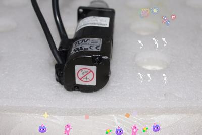 China Yaskawa SGMAH-01BAA21 AC SERVO MOTOR 100W 100V 2.4A 3000RPM NOVO à venda