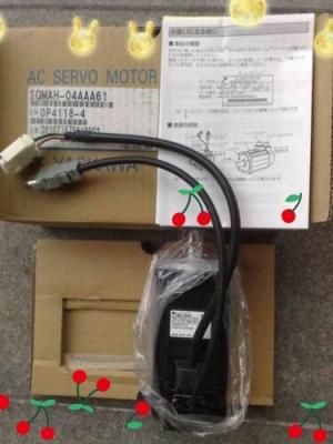 Китай Yaskawa SGMAH-04A1A2B СЕРВОМОТОР ПЕРЕМЕННОГО ТОКА 400 Вт 200 В 2.8A 3000 ОБ/МИН НОВЫЙ продается