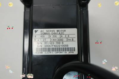 Китай Yaskawa SGMAH-04A1A2C СЕРВОМОТОР ПЕРЕМЕННОГО ТОКА 400 Вт 200 В 2.8A 3000 ОБ/МИН НОВЫЙ продается