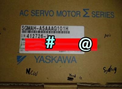 China Yaskawa SGMAH-A5AAAG101H AC SERVO MOTOR 50W 200V 3000RPM 0,64A NOVO à venda