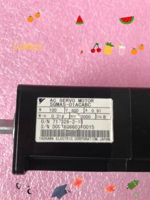 China Yaskawa SGMAS-01ACABC AC SERVO MOTOR 100W 200V 3000RPM 0,91A NOVO à venda