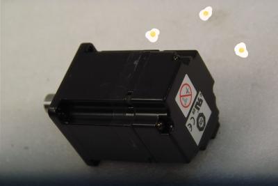 China Yaskawa SGMAS-02A2AHC21 AC SERVO MOTOR 200W 200V 3000RPM 1.9A NOVO à venda