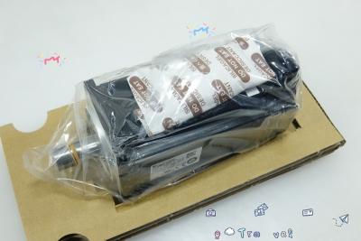 Китай Yaskawa SGMAV-06ADAHB21 СЕРВОМОТОР ПЕРЕМЕННОГО ТОКА 550 Вт 200 В 3000 ОБ/МИН 3.8A НОВЫЙ продается