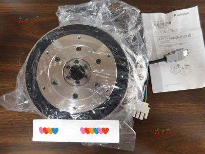 중국 야스카와 SGMCS-02B3C41 AC 서보 모터 1.8A 42W 200V 200RPM 새 제품 판매용