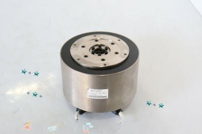 중국 야스카와 SGMCS-04B3C11 AC 서보 모터 1.8A 42W 200V 200RPM 새 제품 판매용