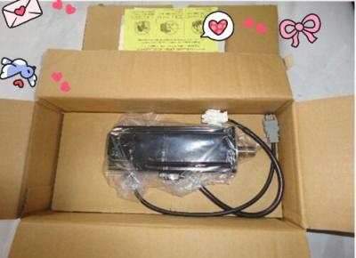 China Yaskawa SGME-04AF14 AC SERVO MOTOR 2.6A 400W 3000RPM 200V NOVO à venda