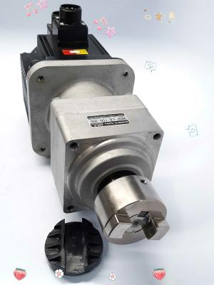 China Yaskawa SGMG-03A2B AC SERVO MOTOR 3A 300W 1000RPM 200V NOVO à venda