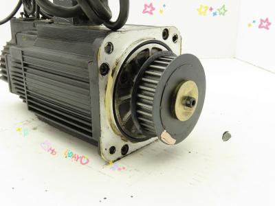 China Yaskawa SGMGH-13A2A-YR13 AC Servo Motor 10.7A 1.3KW 1500RPM 200V NOVO à venda